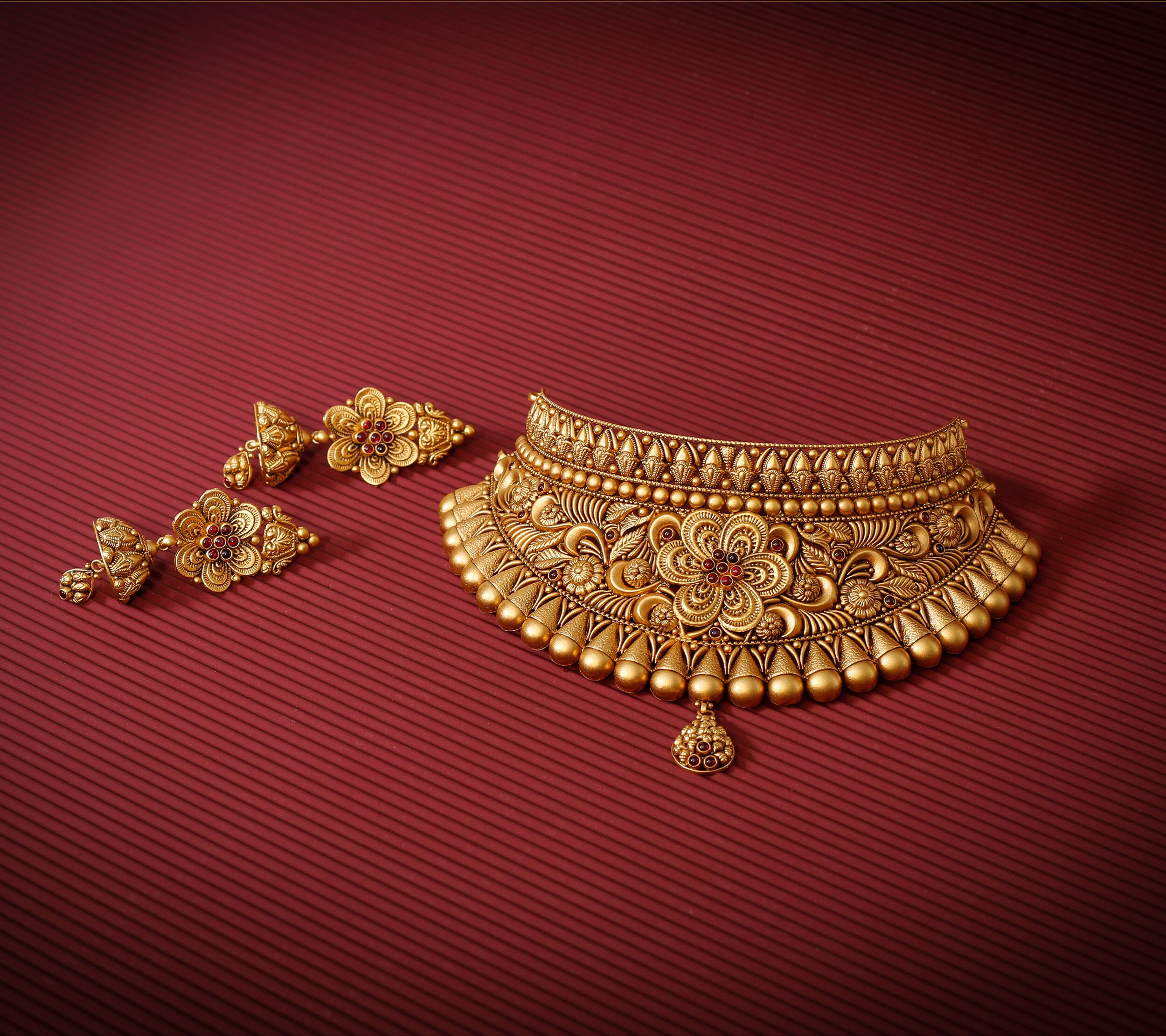 5 Pro Tips to Choose Bridal Jewellery According to Face Shape