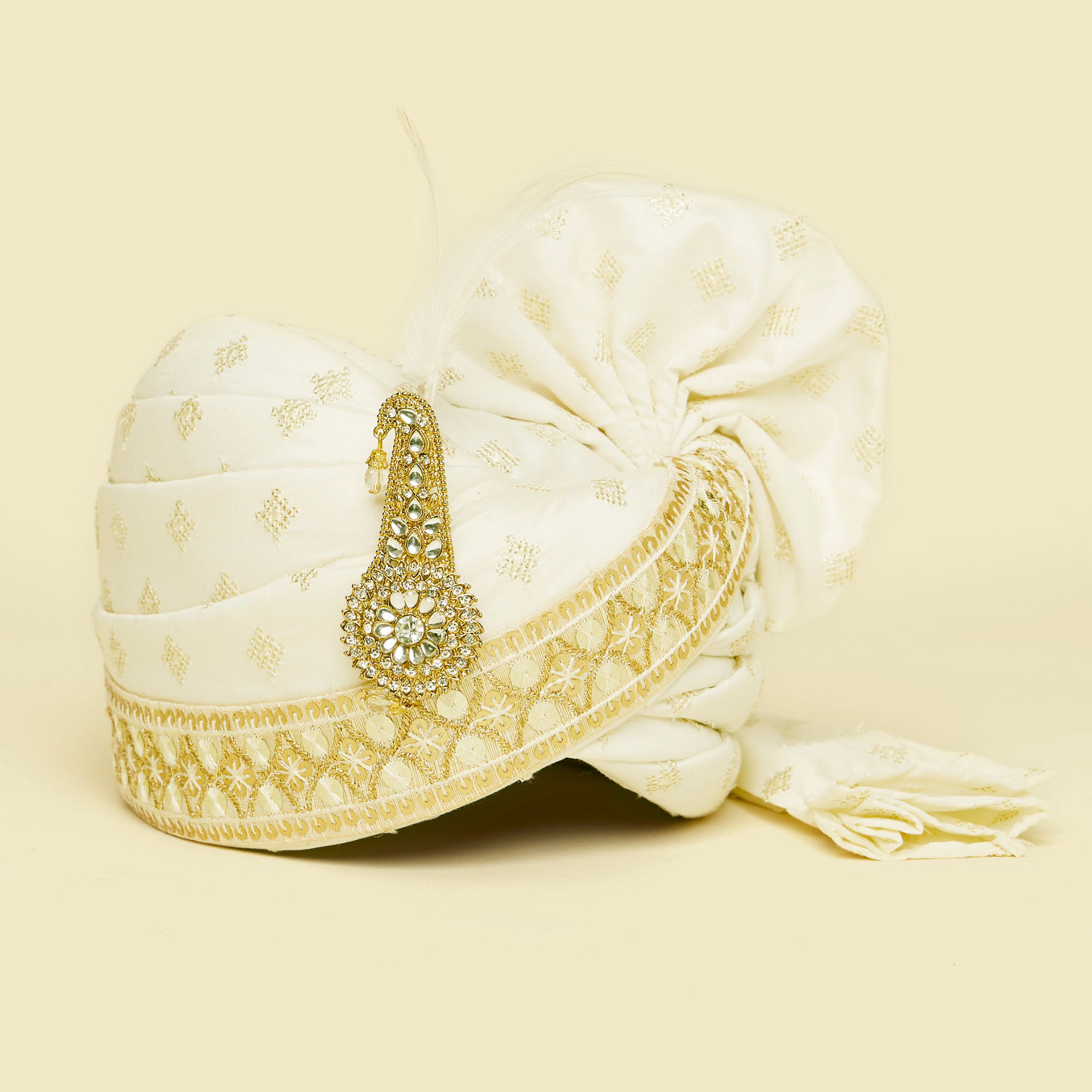 Buy Cream Safa Embellished with Peacock Brooch Online in UAE @Manyavar ...