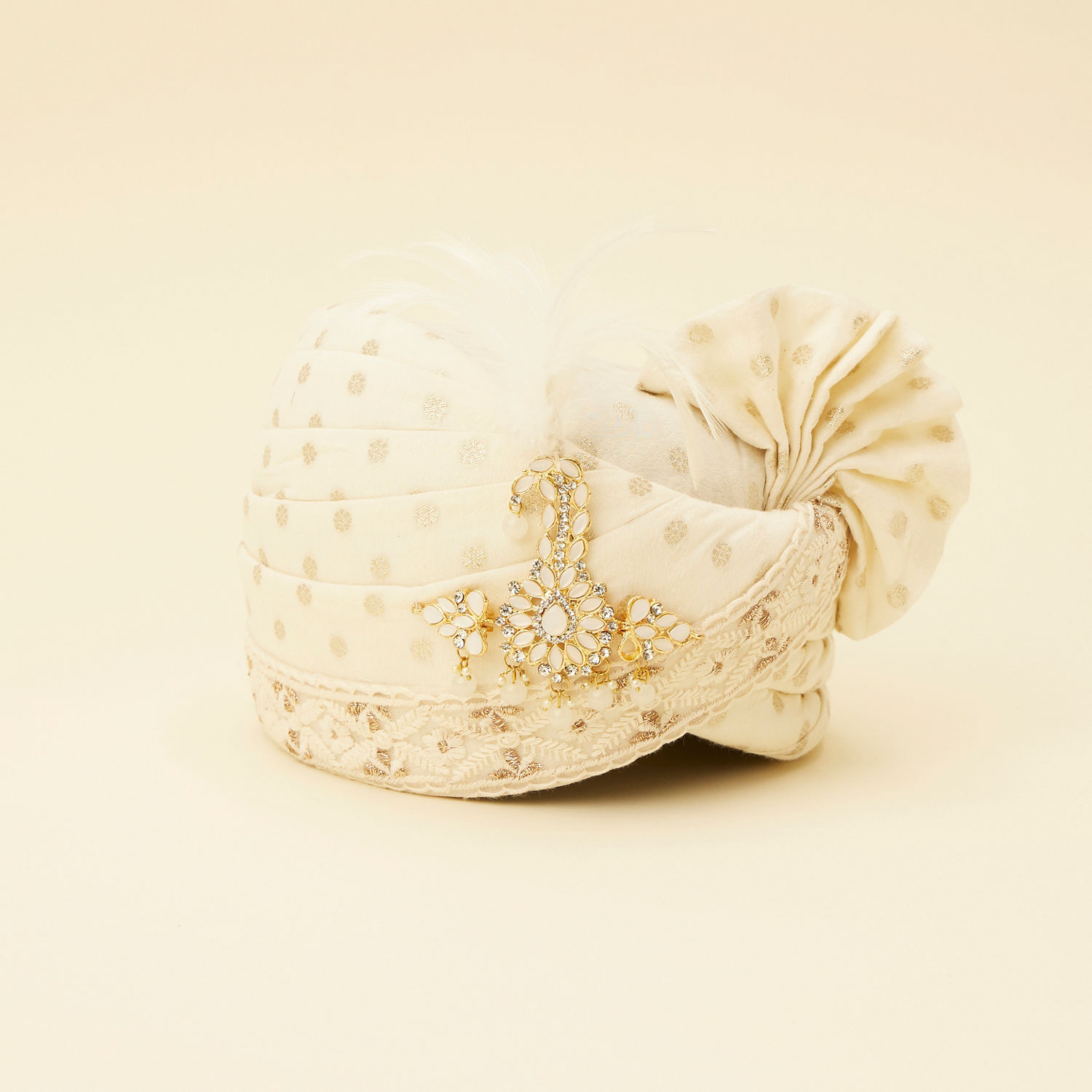 Buy Cream Safa with Paisley Brooch Online in India @Manyavar - Safa for Men